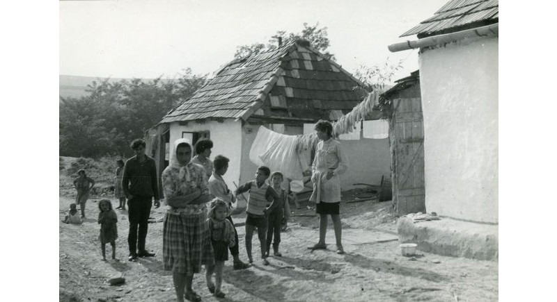 Neznámy autor – Cigánske osady na východnom Slovensku | Web umenia