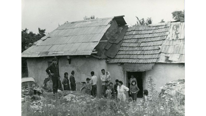 Neznámy autor – Cigánske osady na východnom Slovensku | Web umenia